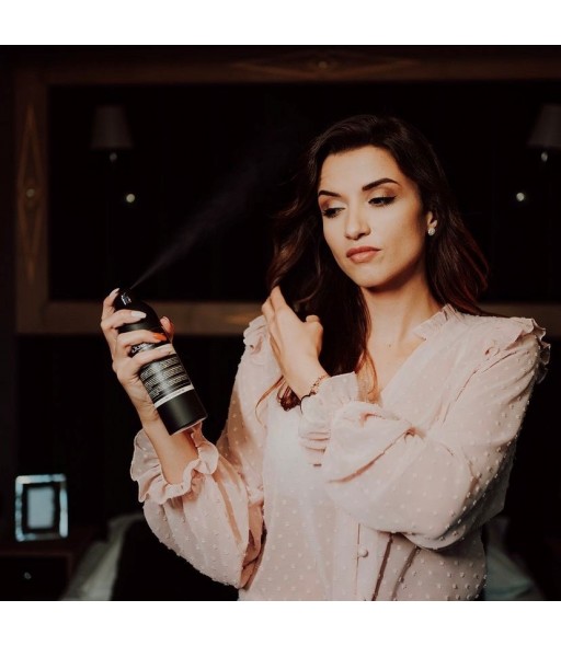 Laque spray extra-forte – Tenue longue & brillance